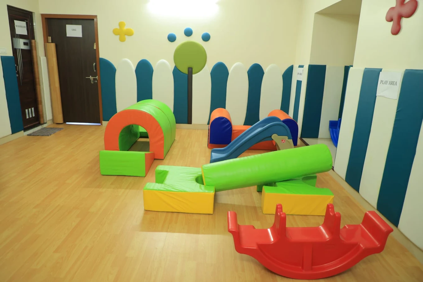 Footprints: Play School, Day Care & Creche In Chandrasekharpur ...